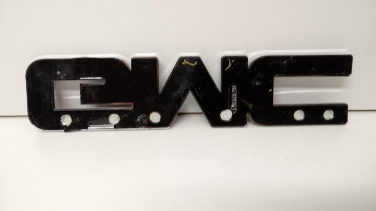 2017-18 GMC Terrain Rear Emblem OEM - Pre-owned #84321763 | eBay