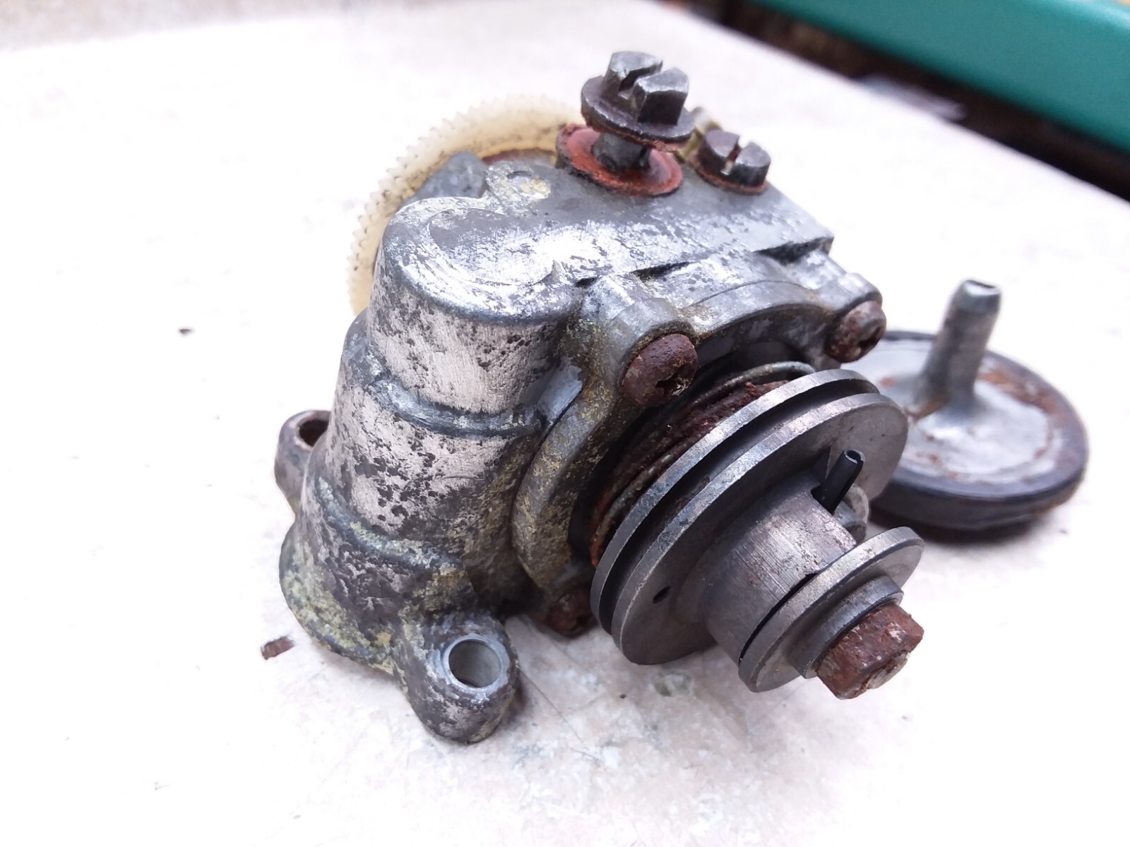 Yamaha 250 YDS3 Big Bear YDS-3C Engine Oil Pump FOR PARTS 1960s YB341 ...