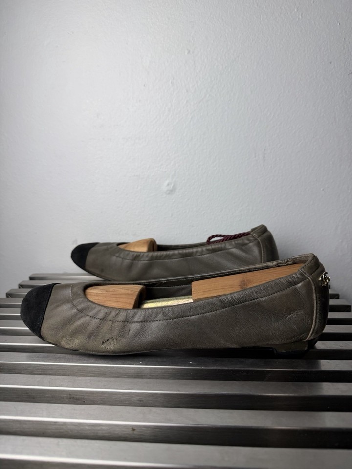CHANEL Olive Elastic Leather Black Suede Cap Toe Flat Ballet Ballerinas ...