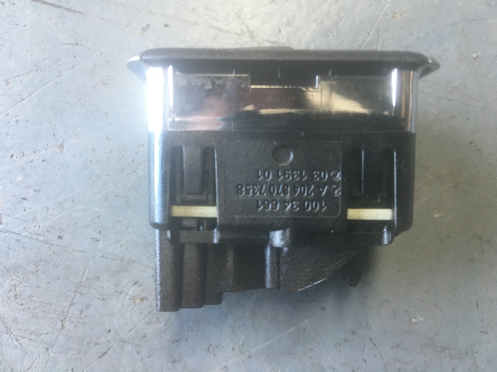 A2048707358 Mercedes C Class W204 electric window switch button control ...