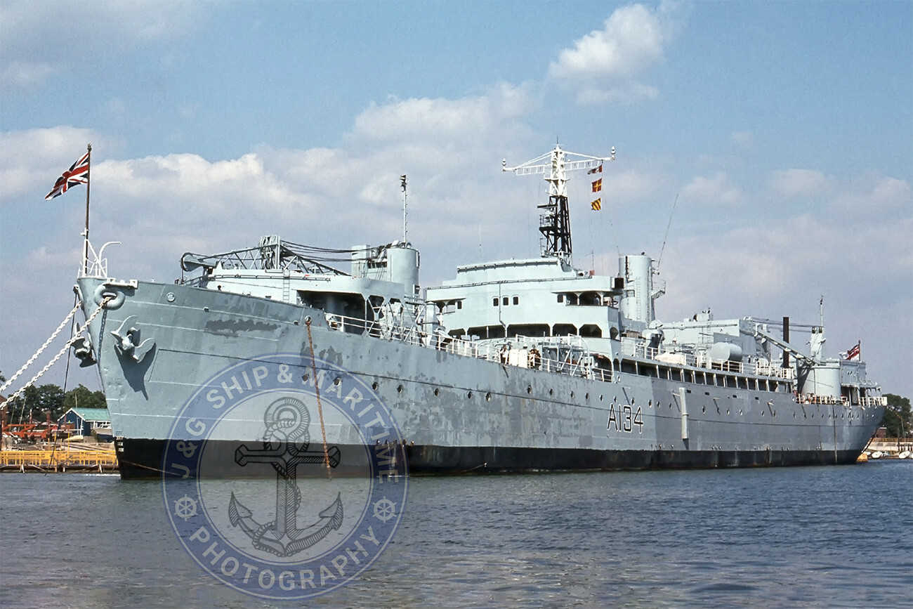 Royal Navy Beachy Head-Class Repair Ship HMS RAME HEAD (A134)- 6X4 ...