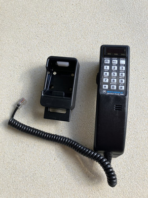 Motorola Privacy Plus 1000 Handset with Keypad and Display plus Mount ...