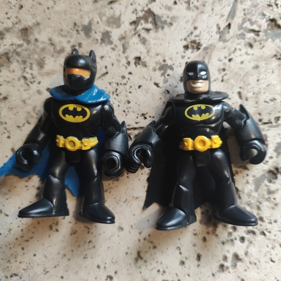 Imaginext DC Super Friends BATMAN 2.75” Mini Figures Black Cape, Blue ...