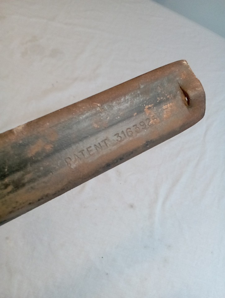 Vintage 1960s / 70s GM Auto Car Bumper Jack w/ mast # 3163925 Chevy ...