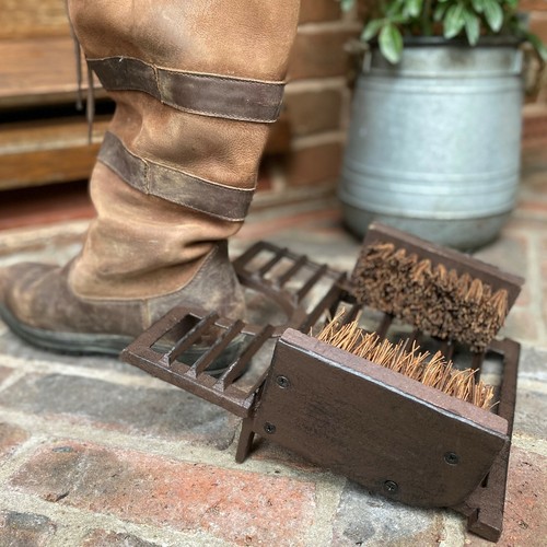 Cast Iron Boot Jacks Pulls Brush Scraper Wellington Boot Remover Wellie ...