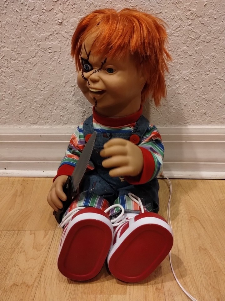 Bride of Chucky Talking Animated Chucky Doll Spirit Halloween 21" Doll ...