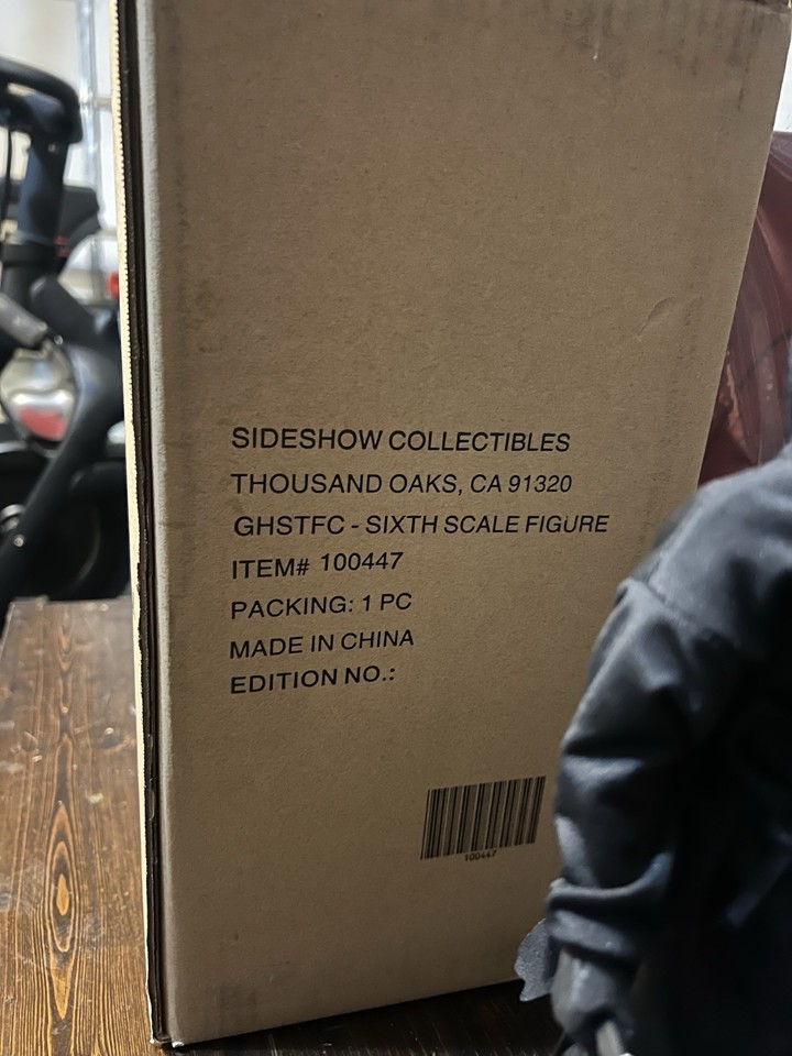 Sideshow Collectibles Scream Ghostface Figure Mint With Real Replica ...