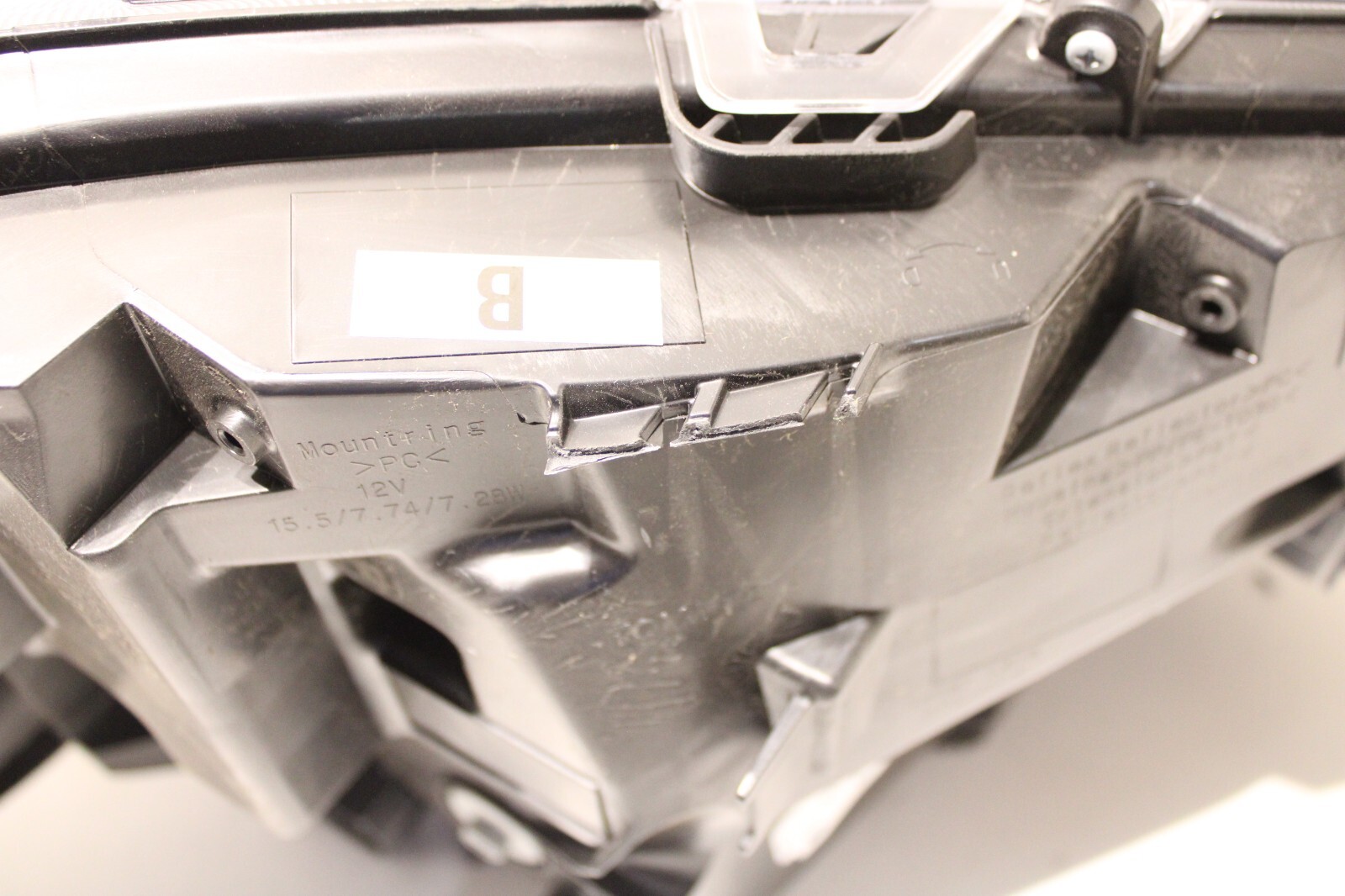 New OEM Headlight Head Light Lamp Toyota Rav4 2019-2022 chip mounts ...