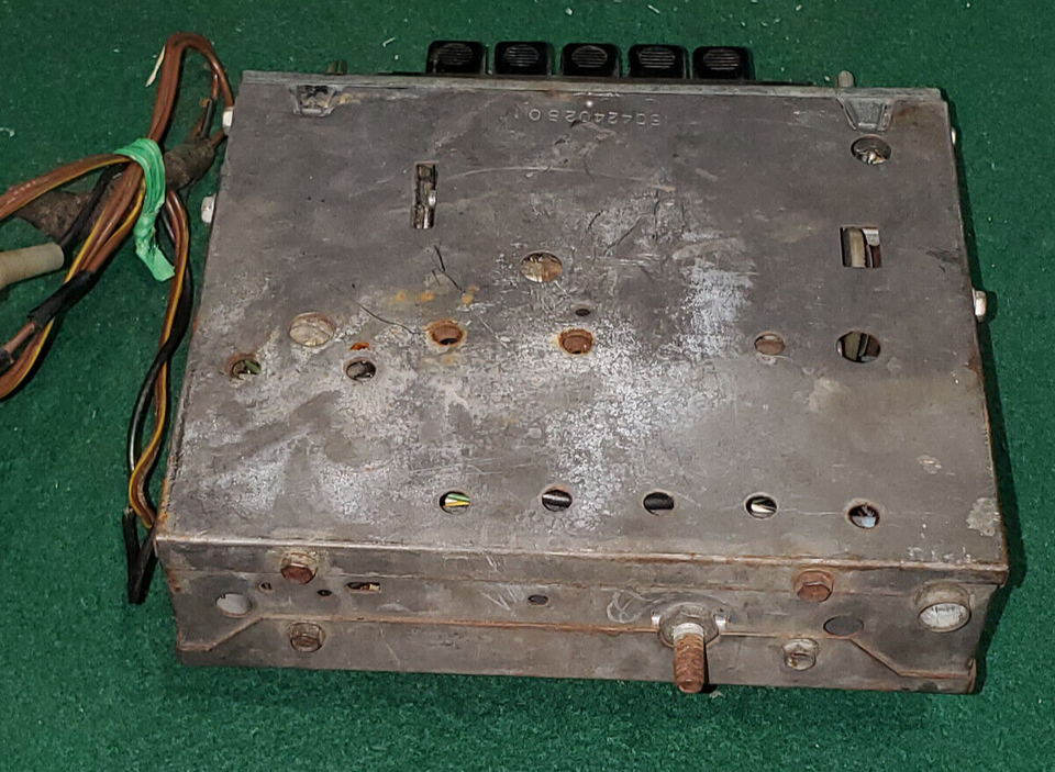 Original British Leyland Radio for Triumph TR6 Spitfire GT6 MG MGB ...