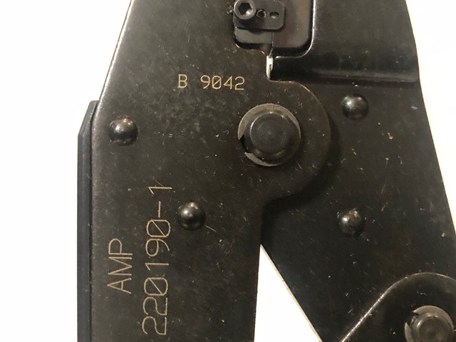 Tyco AMP 220190-1 Hand Ratchet Die Crimping Tool Certi-crimp B9042 for ...