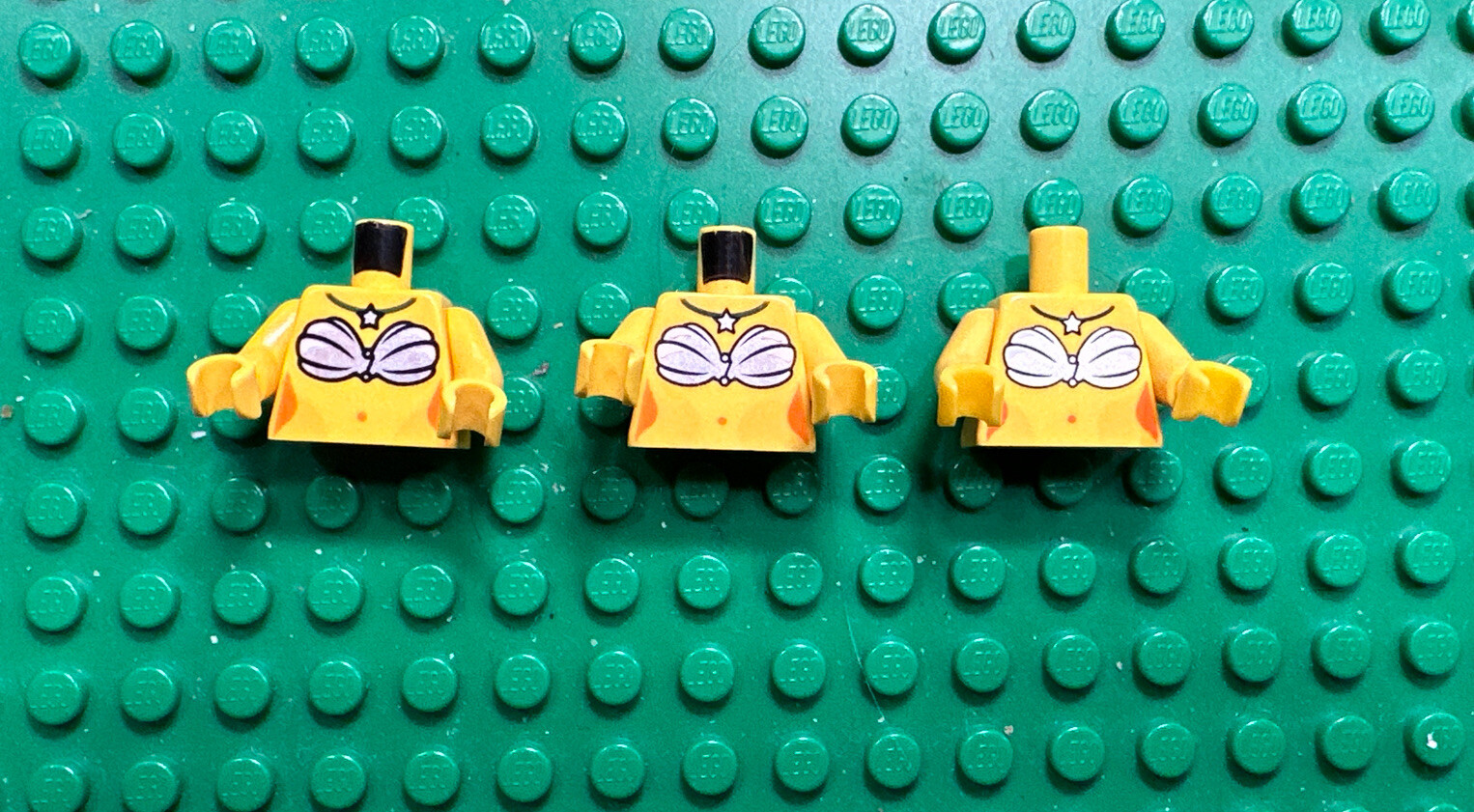 TORSO F001 Lego Female Yellow Mermaid Shell Bra & Necklace w/yellow ...