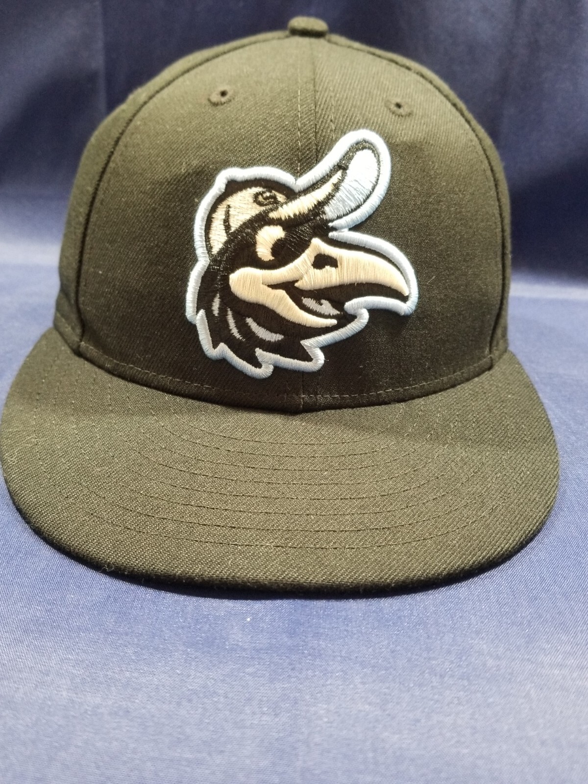 New Era Bird Logo Hat Black 59FIFTY Fitted Cap Size 7… - Gem