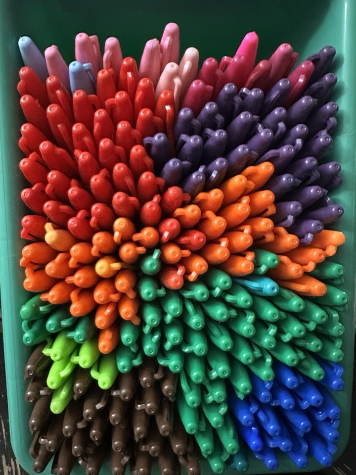 Lot of 206 Sharpie Permanent Markers, Multi Colors As Pictured, Tested ...