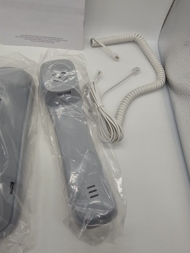 AT&T CL2909 Corded Phone with Speakerphone and Caller ID/Call Waiting ...