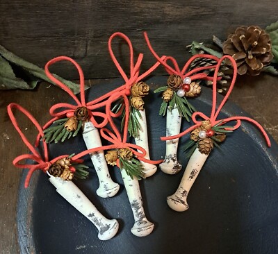 Primitives - Primitive Christmas Ornies