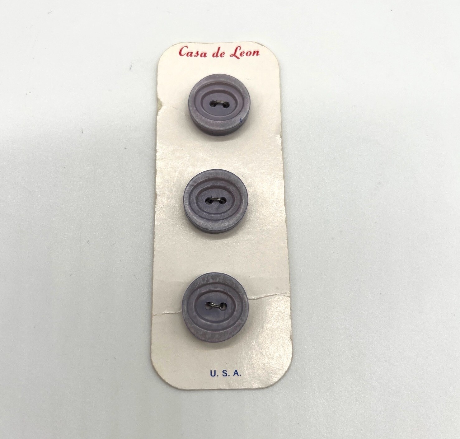 Vintage Casa de Leon Set of 3 Gray 2 Hole Flat Plastic Buttons ~ 3/4 ...