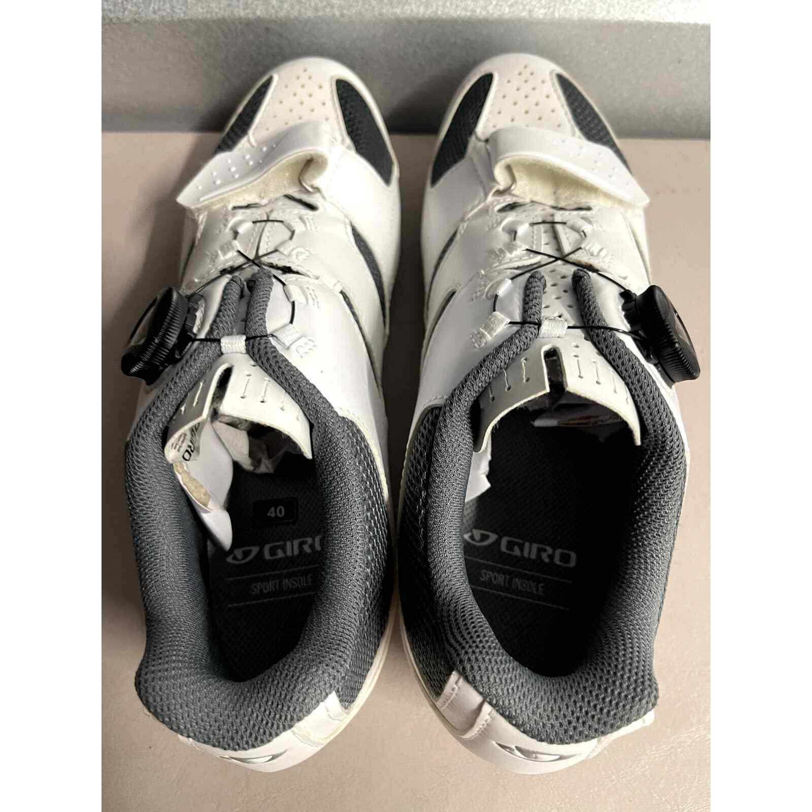 Giro Women's White/Black Savix Round Road Cycling Shoe Cleats- Size US ...