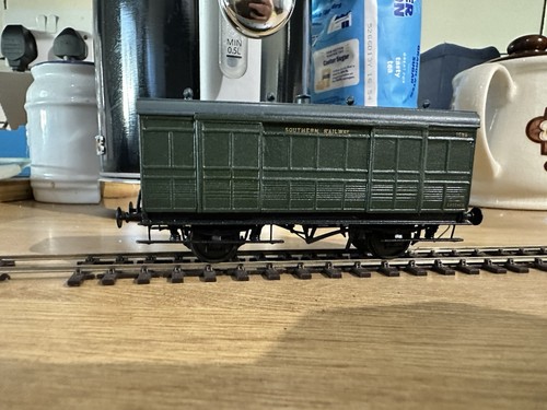 Kit Built OO Gauge Southern Railway (Ex LSWR) Ventilated Van Olive ...