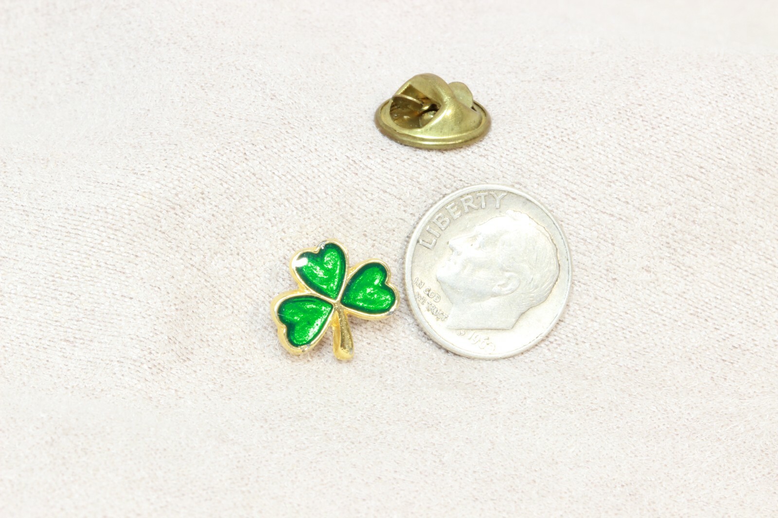 Shamrock Gold tone Green enamel lapel pin | eBay
