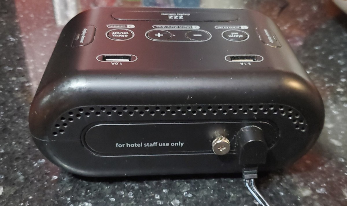 Ihome Hih33 Triple Display Alarm Clock With Dual Usb IHome HiH35B