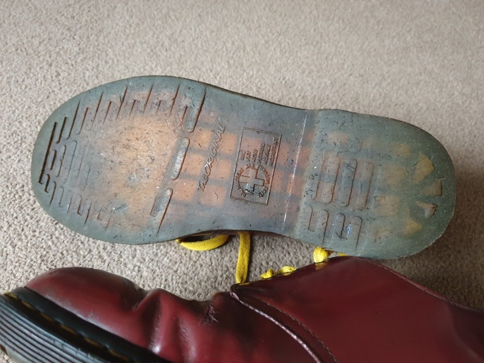 MENS 1461 DOC MARTENS, SIZE 9, OXBLOOD, GOOD CONDITION IDEAL FOR OFFICE ...