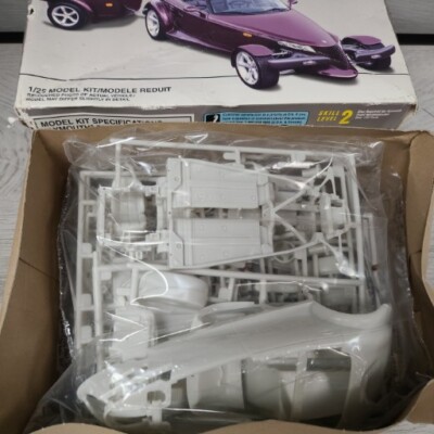 AMT 1997 Plymouth Prowler with Trailer Skill Level 2 Vintage Model Kit ...
