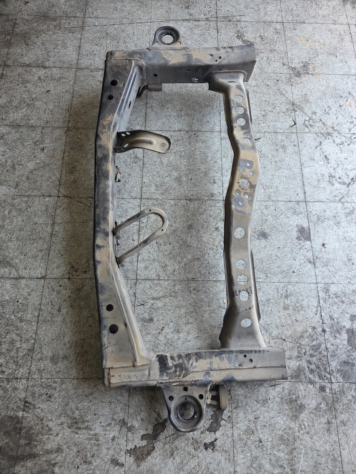 2003-2009 TOYOTA 4 RUNNER REAR FRAME SECTION CUT v6 v8 4x4 4x2 4Runner ...