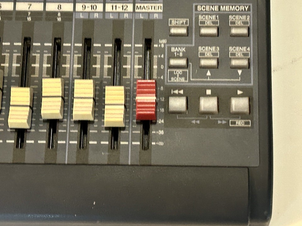 Roland VM-3100 Pro V-Mixing Station 24 bit 20 Channel MIDI with adapter ...