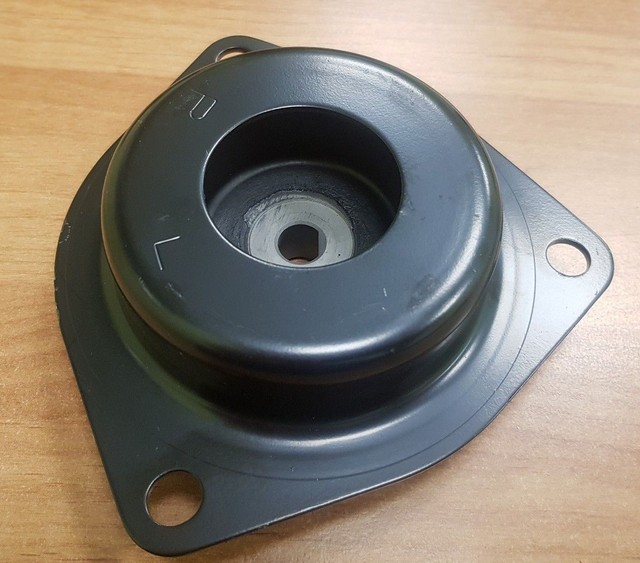 Genuine Front Shock Absorber Top Mounting for Nissan ELGRAND E51 54320 ...