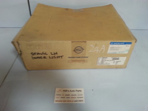 GENUINE BRAND NEW LH REAR TAILGATE LAMP COMBI-SSANGYONG STAVIC 2007 ...