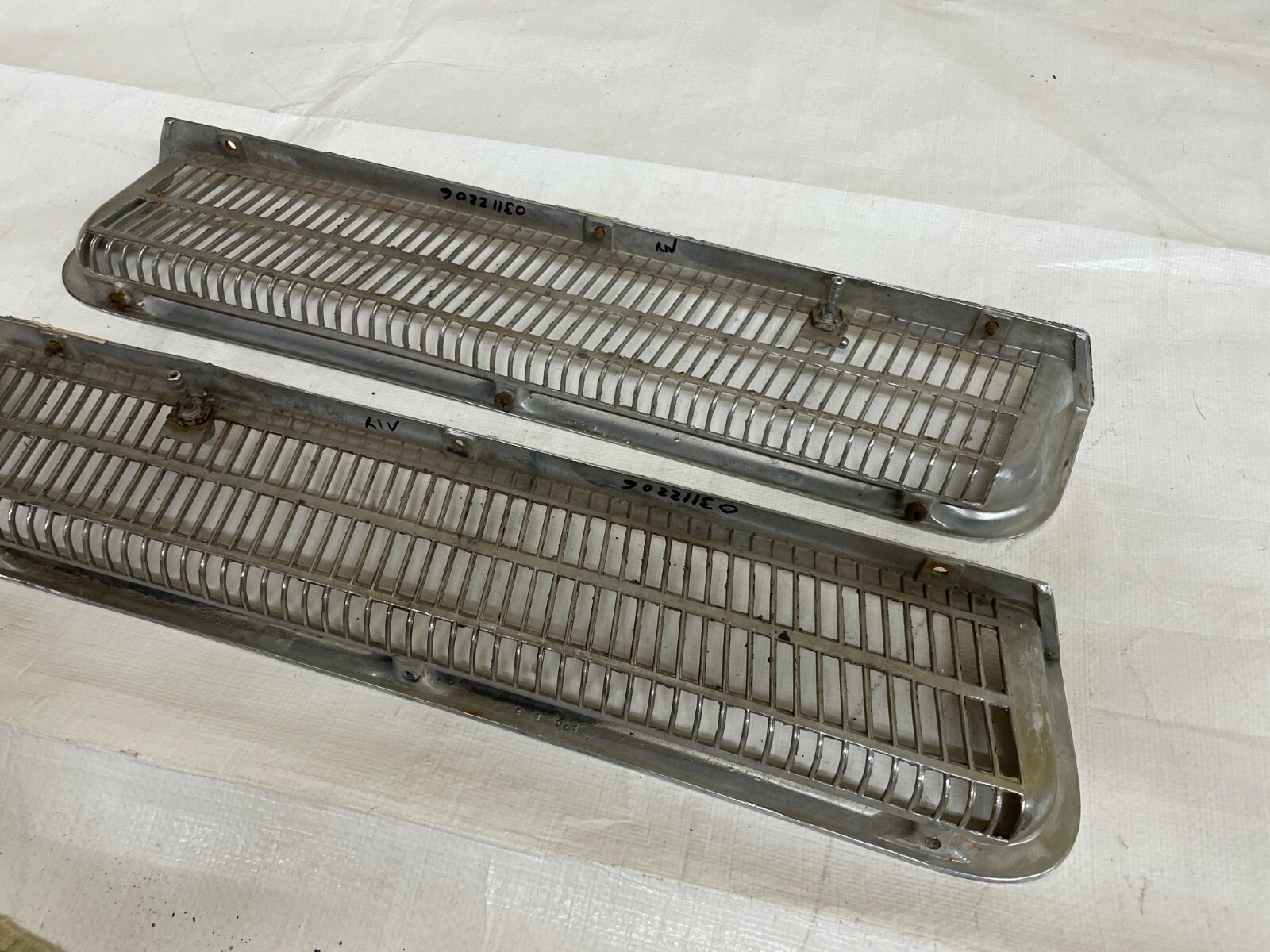 1963 1964 Buick Riviera Cowl Screen Vent Trim Molding Louver Moulding ...