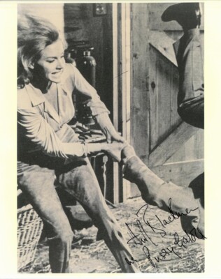Honor Blackman Signed James Bond Autographed 8x10 B/W Photo BECKETT # ...