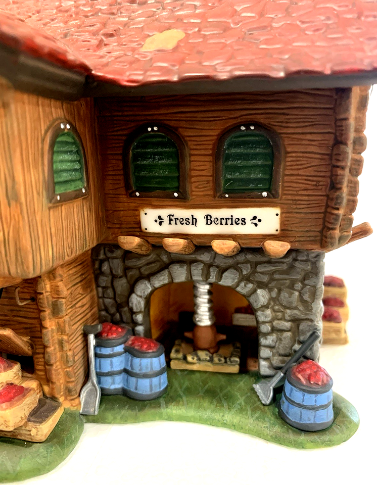 Vintage 2000 Dept 56 Lighted Cranberry House New England Series in Box ...