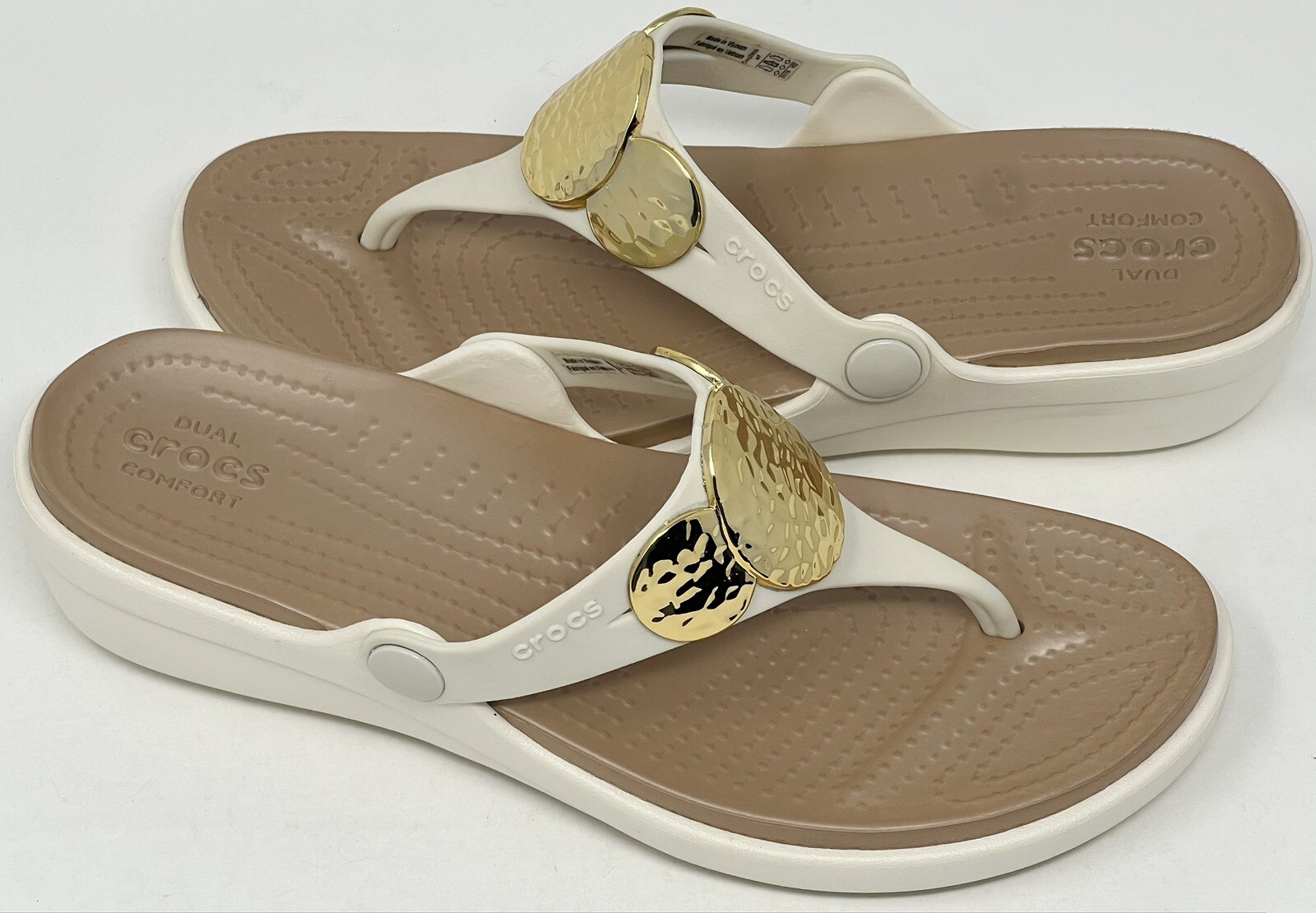 Crocs Sanrah Hammered Circle Wedge Flip Sandals Womens Size 7 Oyster ...