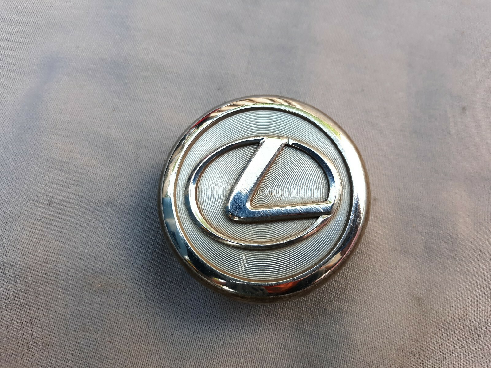 97 98 99 00 01 02 03 04 05 06 Lexus ES300 ES330 Wheel Rim Center Cap ...