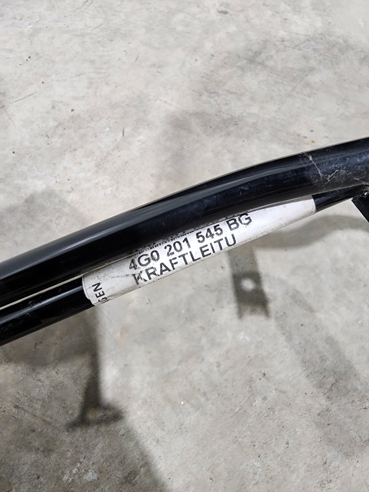 2012-2016 AUDI A6 C7 3.0T ENGINE GAS TANK UNDERBODY RAIL FUEL LINE ...