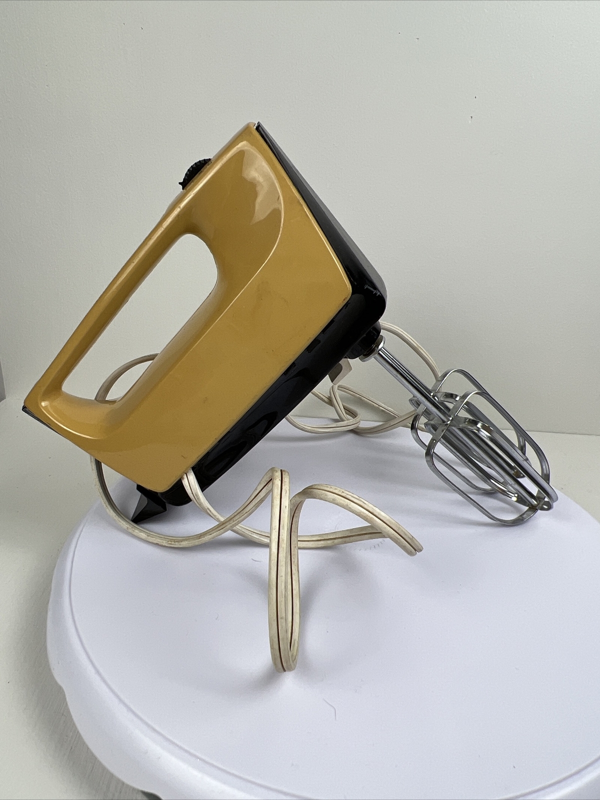 VINTAGE HAMILTON BEACH MIXETTE #871 THREE SPEED HAND MIXER -TESTED ...