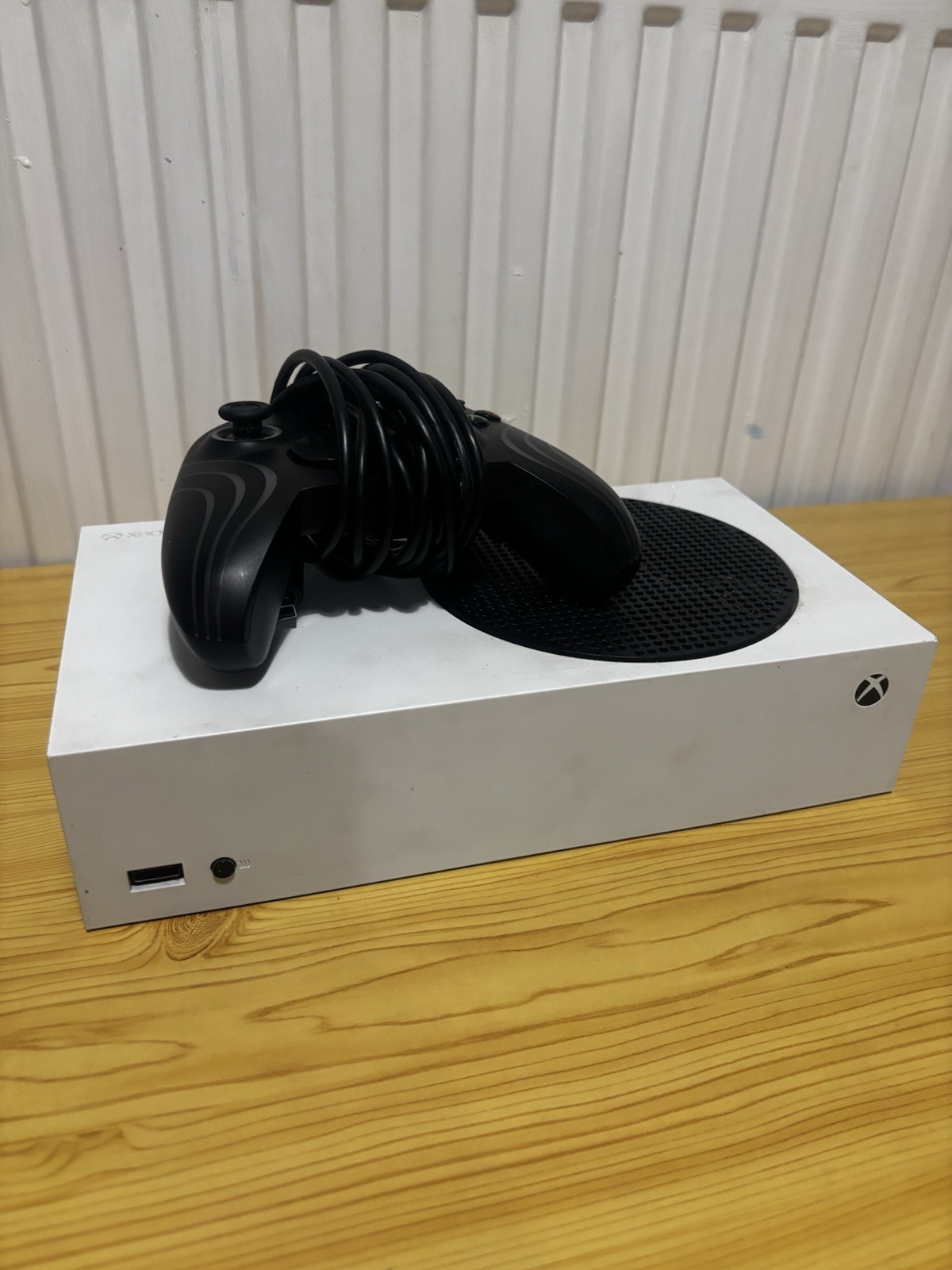 Microsoft Xbox Series S 512GB White Video Game Console with Wired ...