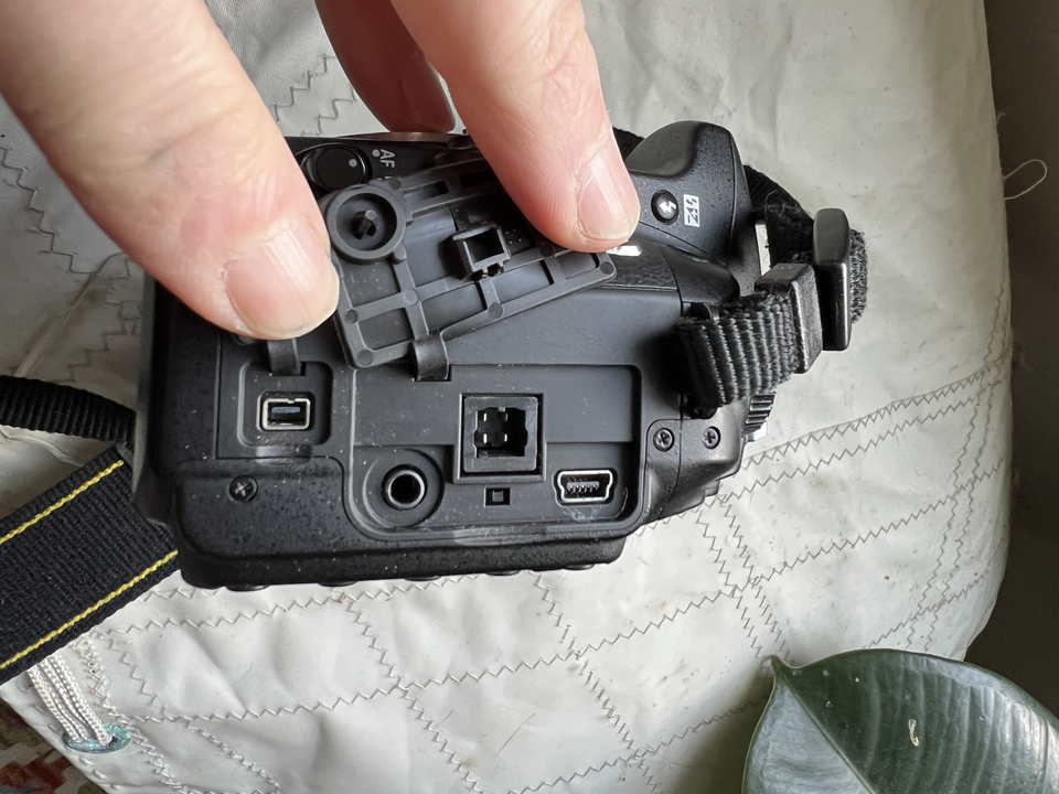 NIKON D80 (Body Only) | 10.2MP APS-C SENSOR DSLR | eBay UK