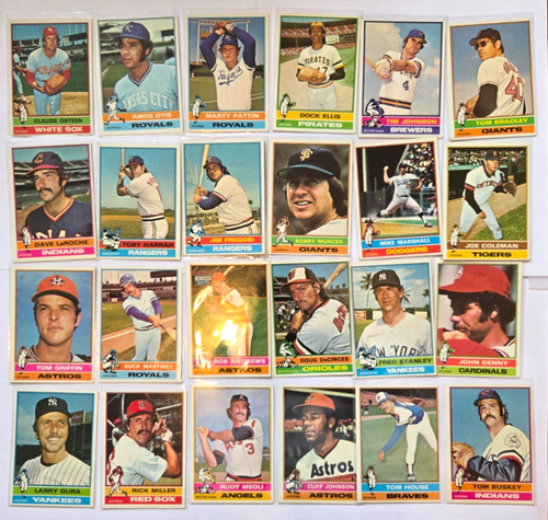 24 - 1976 Topps Baseball Cards, Commons in Sleeves, excellent condtion ...