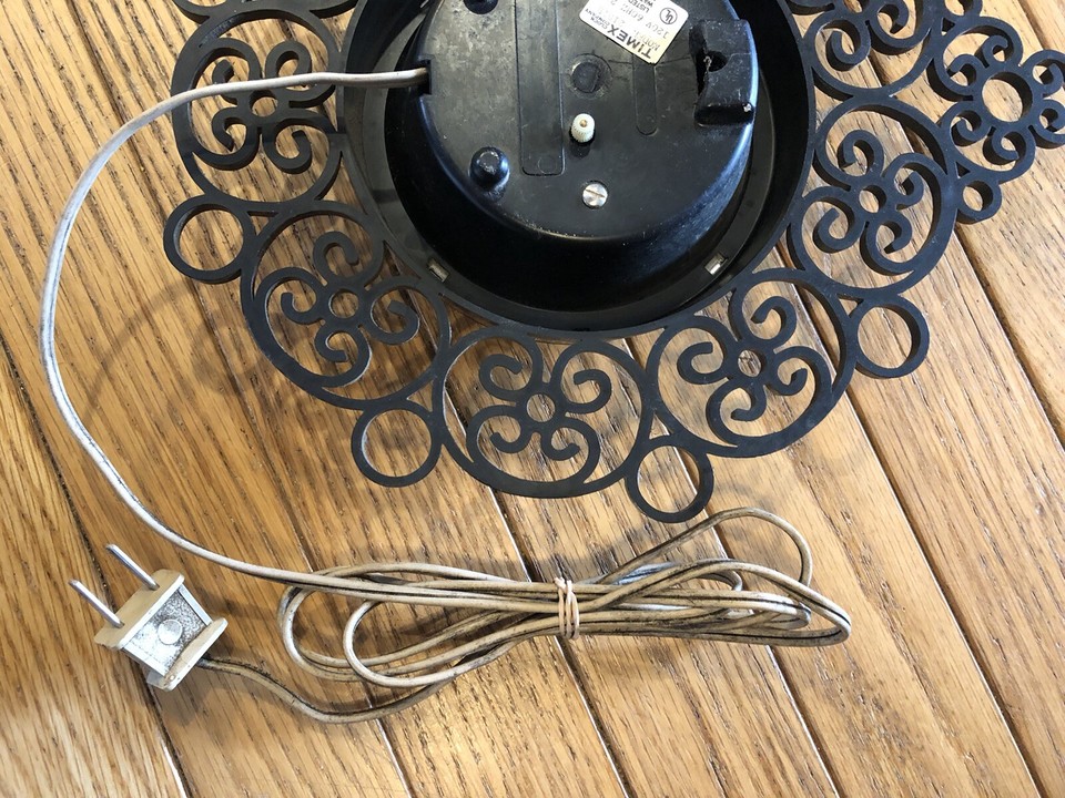 Vintage Timex Model 2151B Black Kitchen Wall Clock Mid Century Modern ...