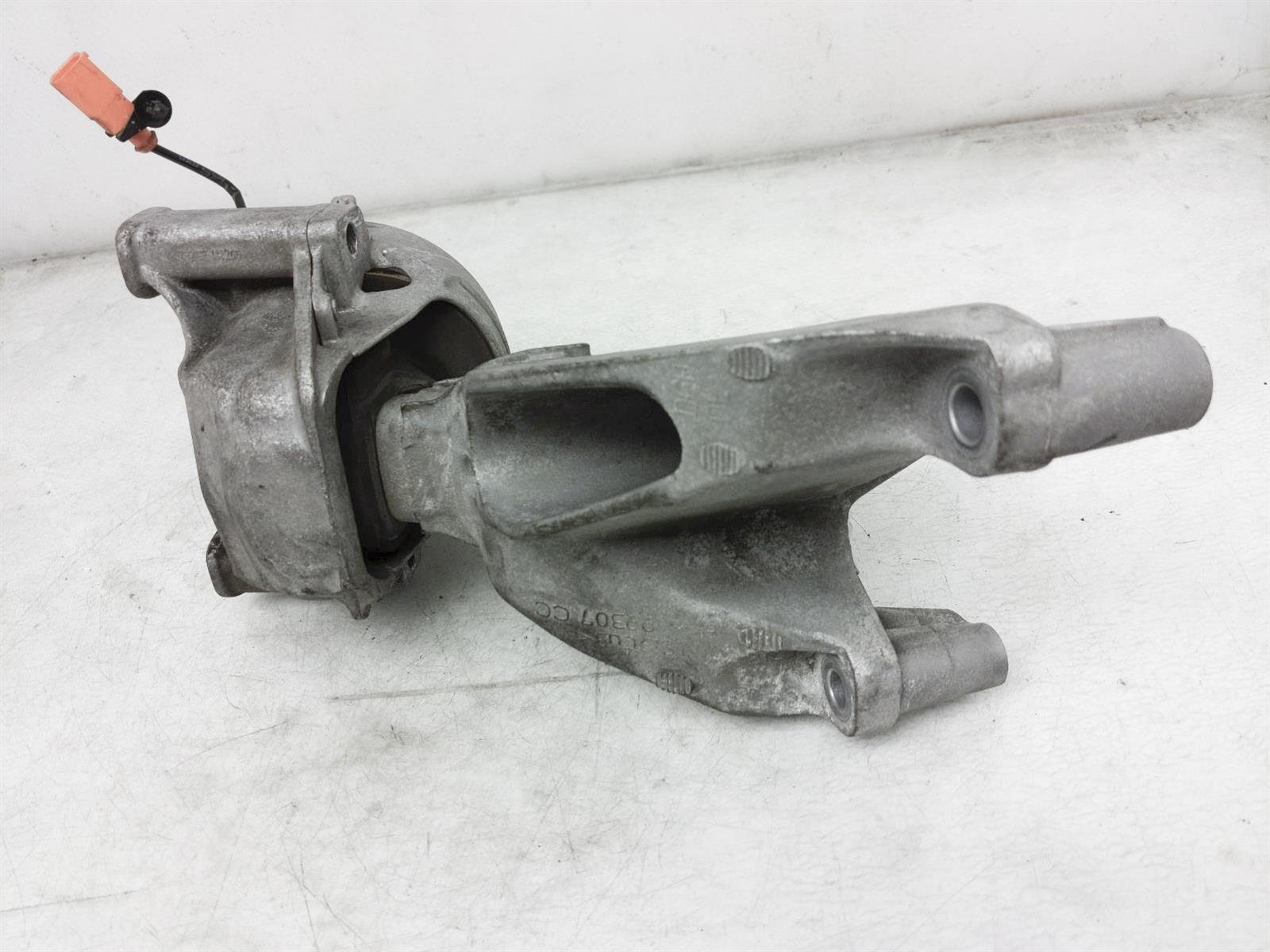13 - 16 Audi A4 Awd At Engine Motor Mount 8K0-199-307-Cc 8R0-199-381-C ...