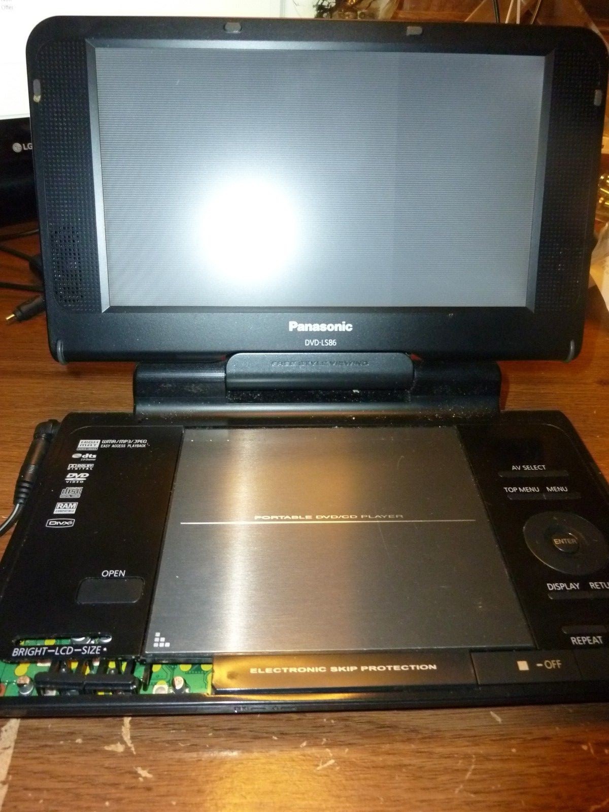 Panasonic DVD-LS86 Portable 8.5" LCD Screen DVD Player - Non Working"AS ...