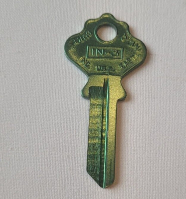 Vintage Curtis Aluminum IN-3 Green Key Blank Spare Key | eBay