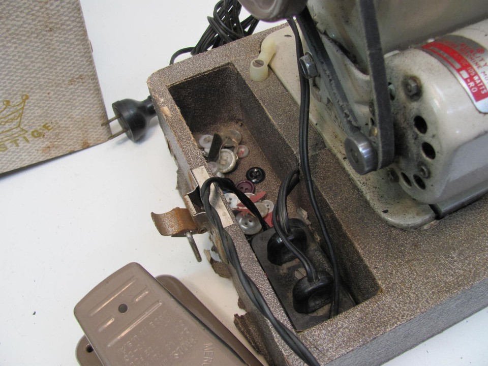 VINTAGE BROTHER PRESTIGE SEWING MACHINE W/ CARRY CASE MODEL 191 | eBay