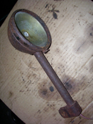 VINTAGE JI CASE VAC TRACTOR - 1 x HEAD LIGHT HOUSING & CLAMP BRKT-RUSTY ...