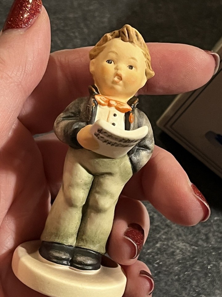 Goebel MJ Hummel SOLOIST Figurine #407 Hum 135/4/0 New In Box | eBay