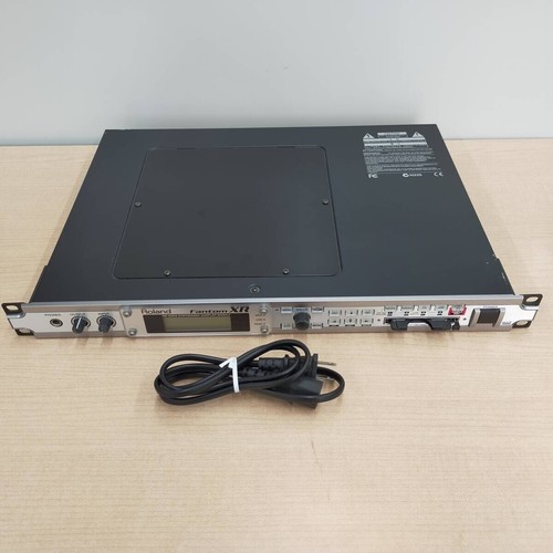 ROLAND FANTOM-XR Synth Sampler Rack Sound Module 128-Voice For Parts ...