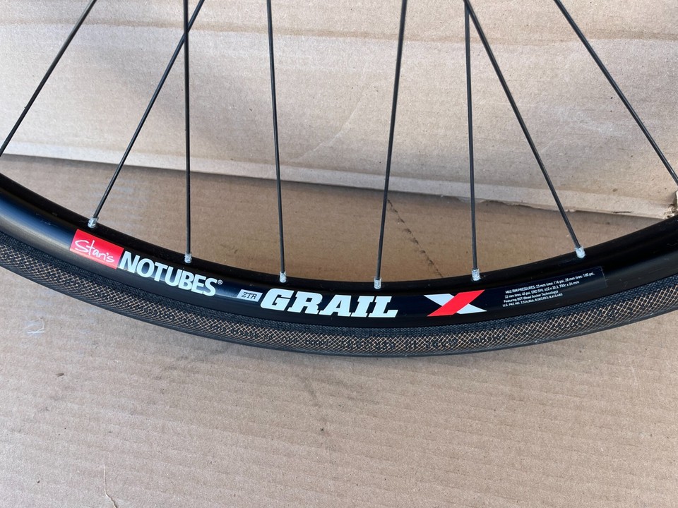 Road Bicycle Front Wheel - Stan's NoTubes Grail - with brake rotor and tire | eBay