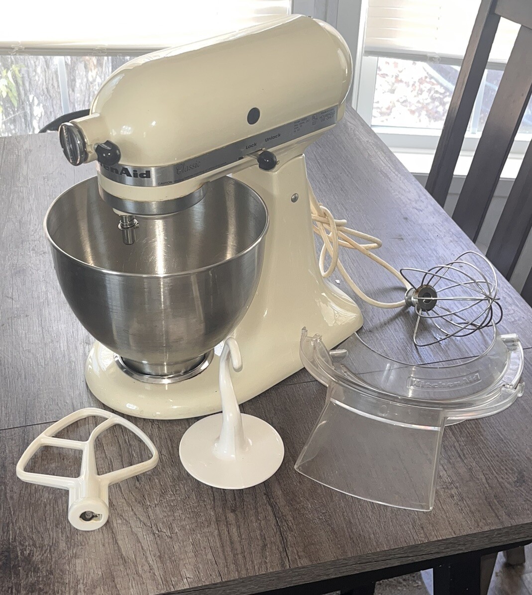 KitchenAid Hobart Classic K45SS Stand Mixer White w Stainless Bowl and ...